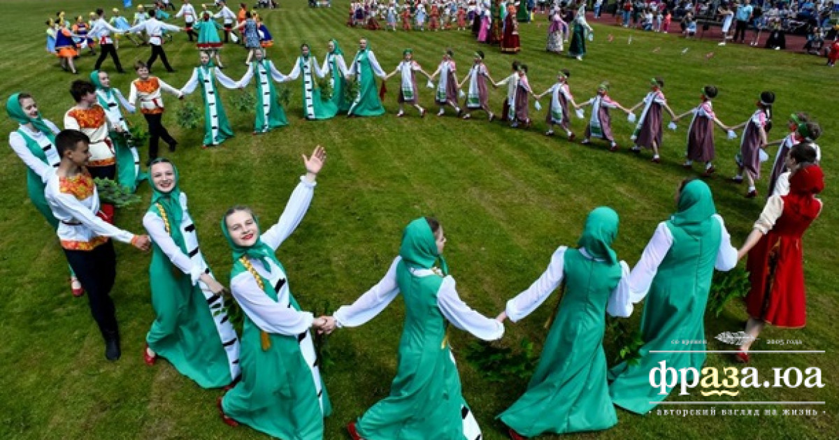 Россиянам хотят запретить все развлечения, оставив лишь хороводы / Новости